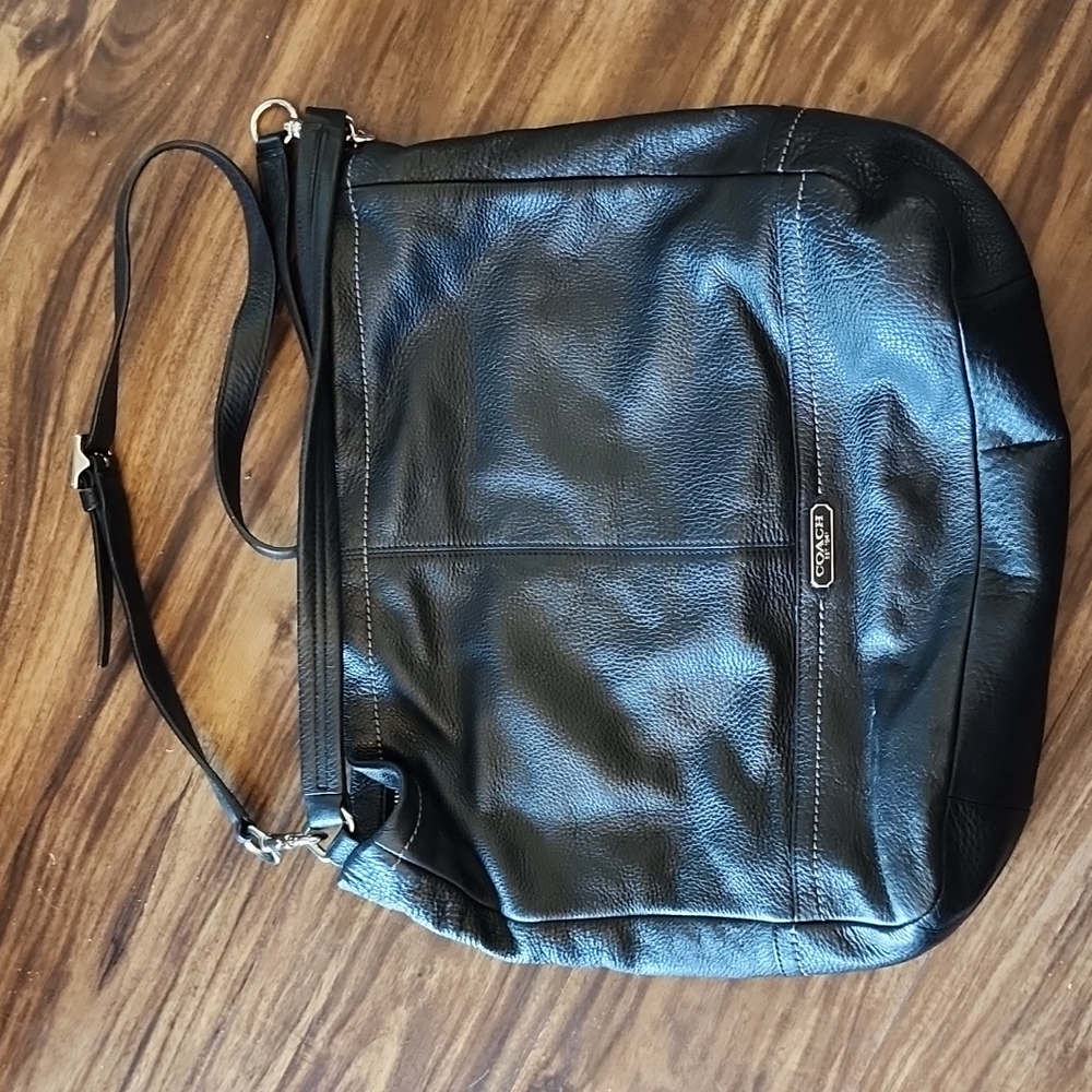 Black Coach Leather Crossbody - Gem